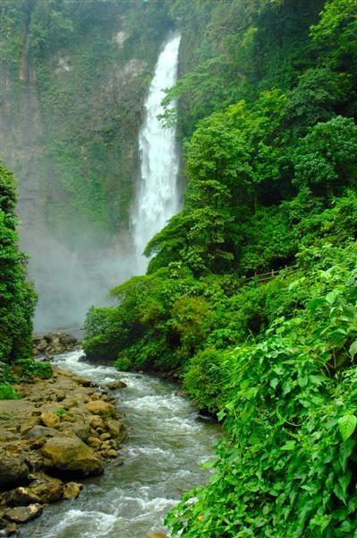 Lake Sebu, a lake that never dries up. | ThingsAsian